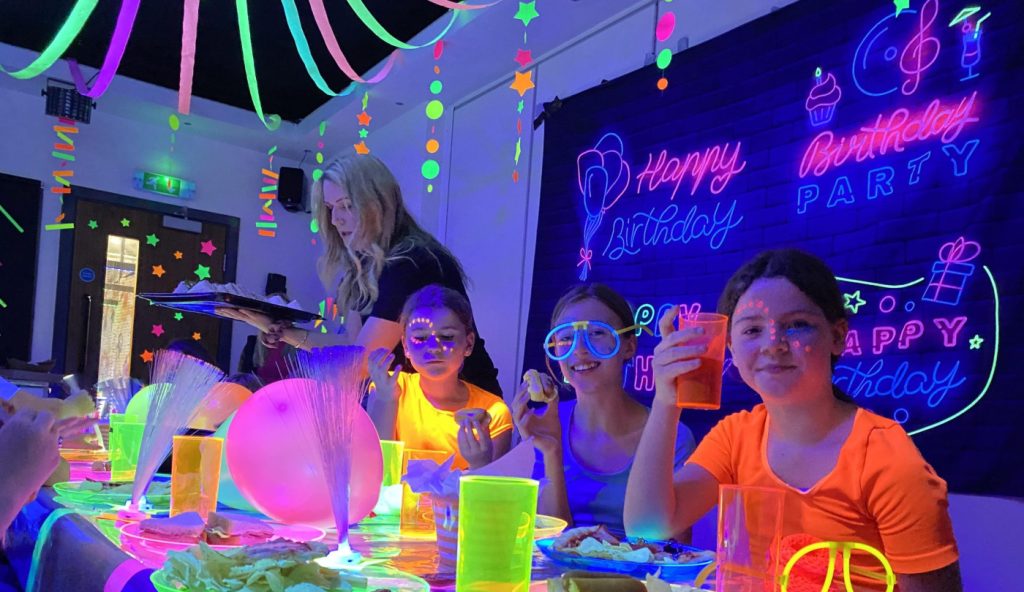 AirVault Inflatable & Trampoline Park | Ultimate Fun & Birthday Parties ...